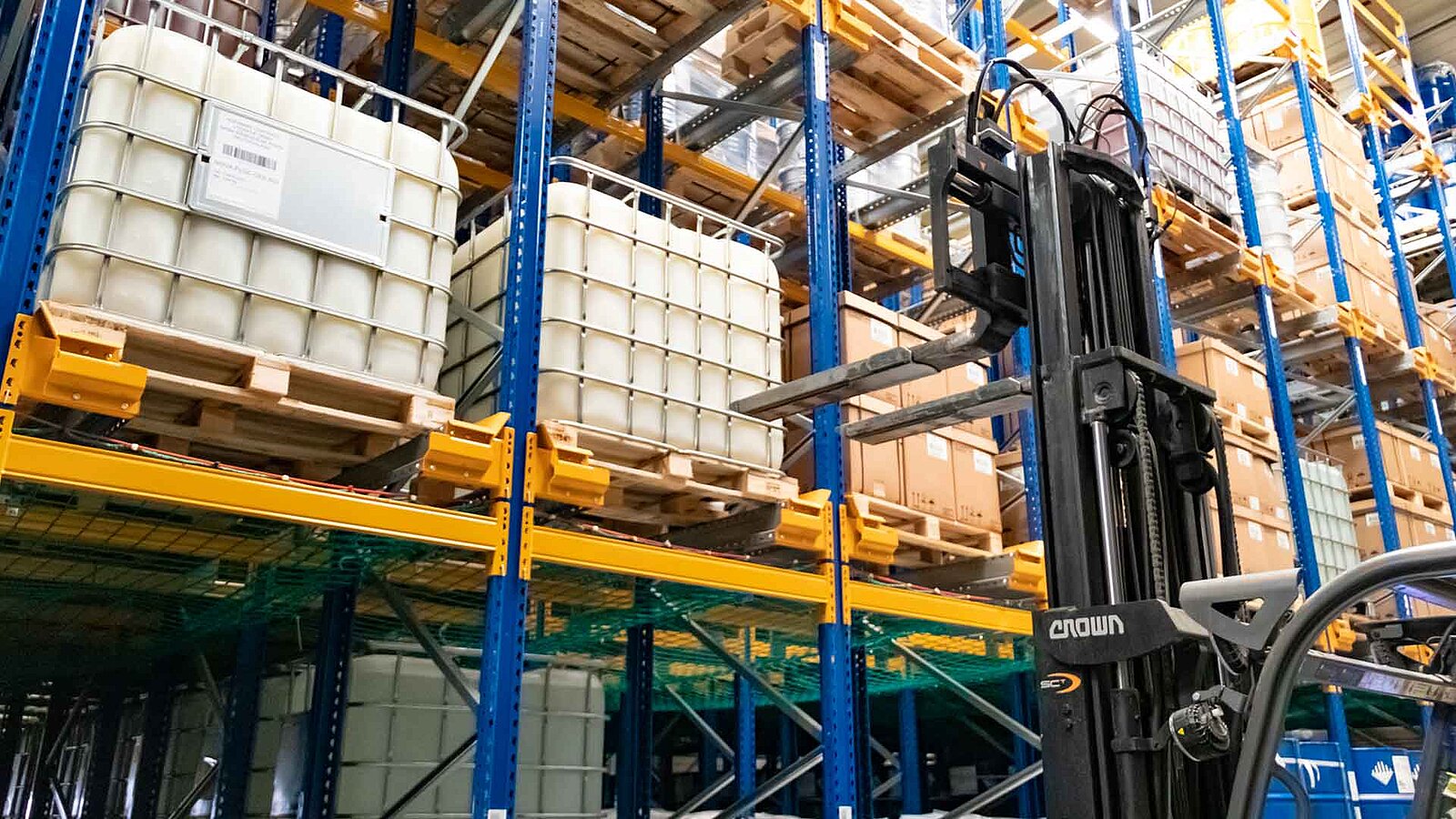 Forklift attachments from independent manufacturer | KAUP