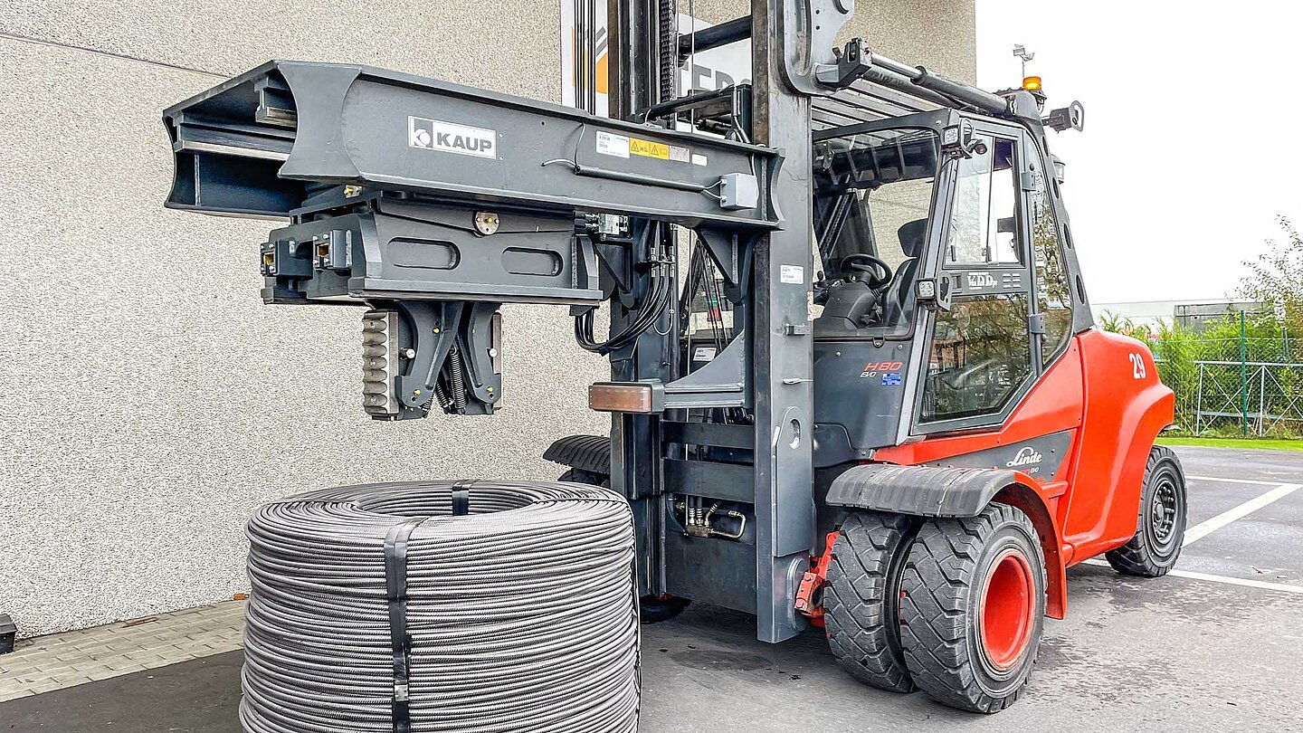 Forklift attachments from independent manufacturer | KAUP